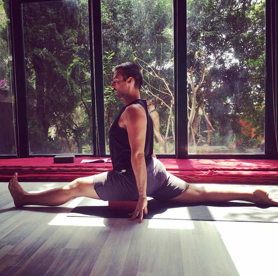 Hanumanasana, un gran salto hacia el interior - Y.E.S., Yoga Evolution ...