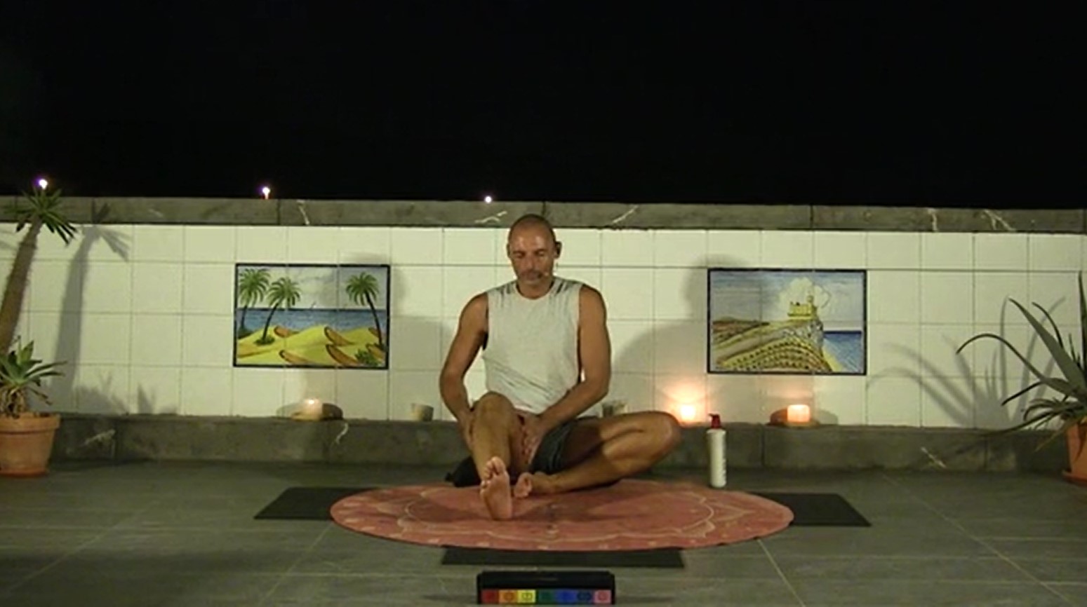 Tantric Yin & Masaje - Tierra Muladhara - Y.E.S., Yoga Evolution School